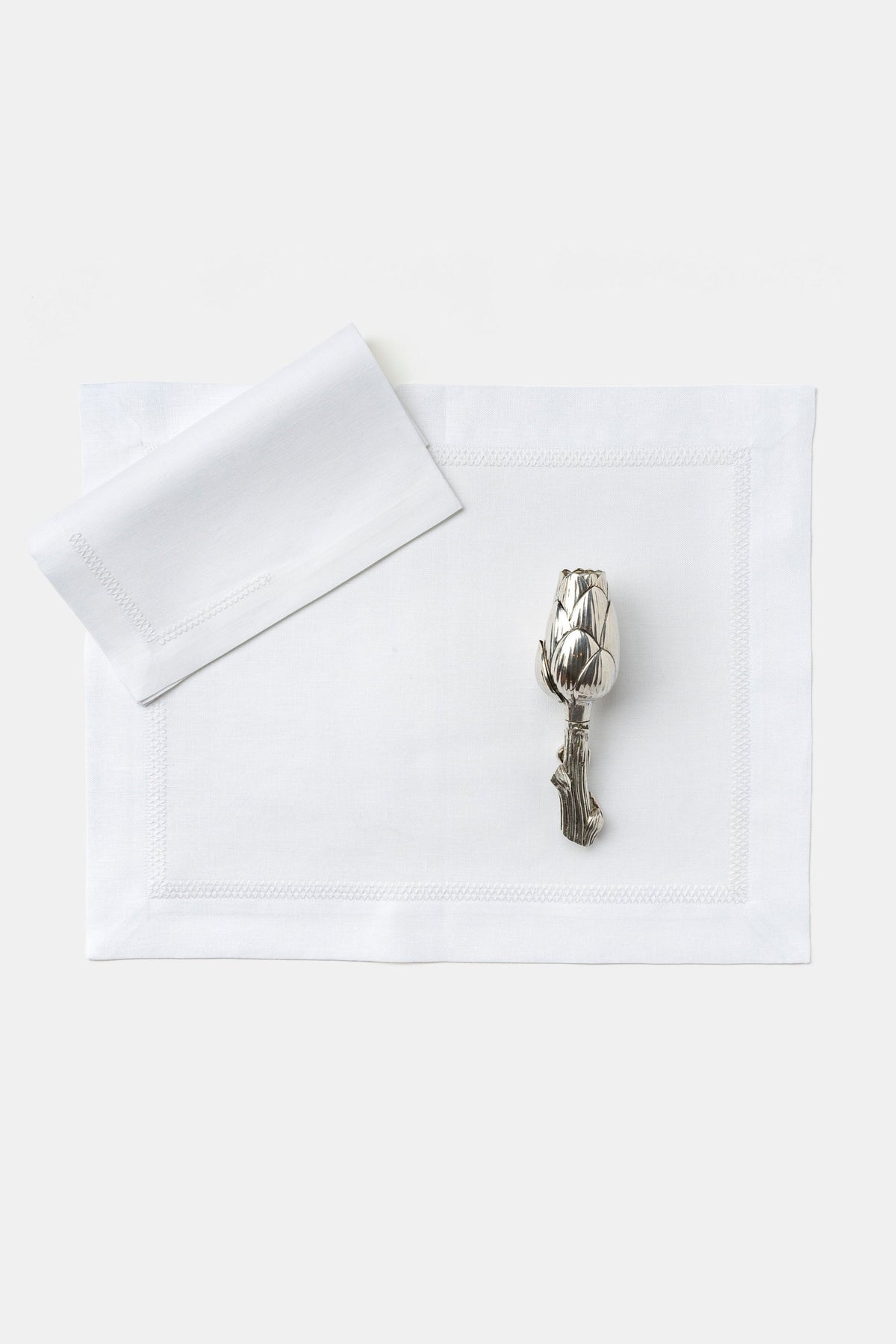 "Zeta" embroidered linen dining set in White / White – www ...